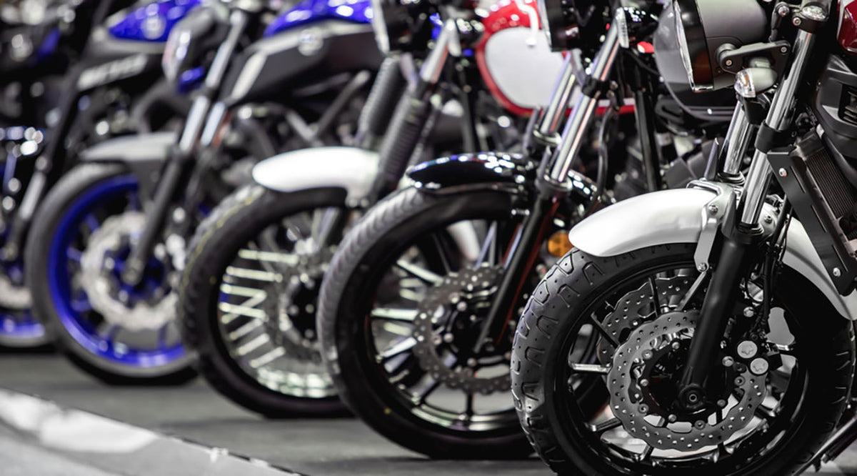 Tips for Choosing the Best Motorcycle for Tall Riders | Cardo Systems