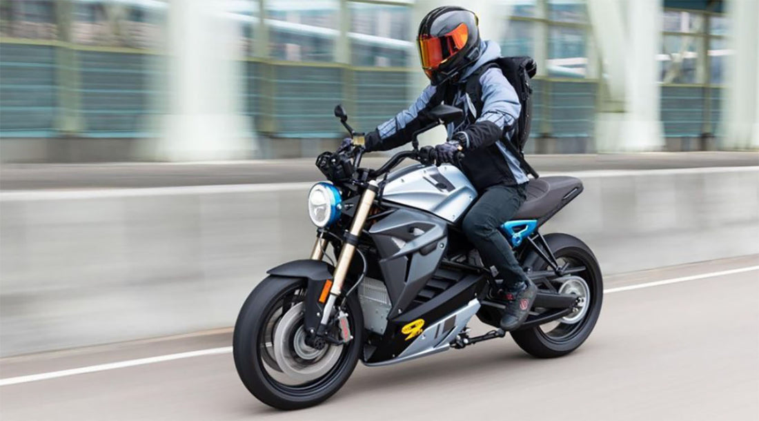 Cruiser vs. Touring Motorcycle: Which One Is Right for You? | Cardo Systems