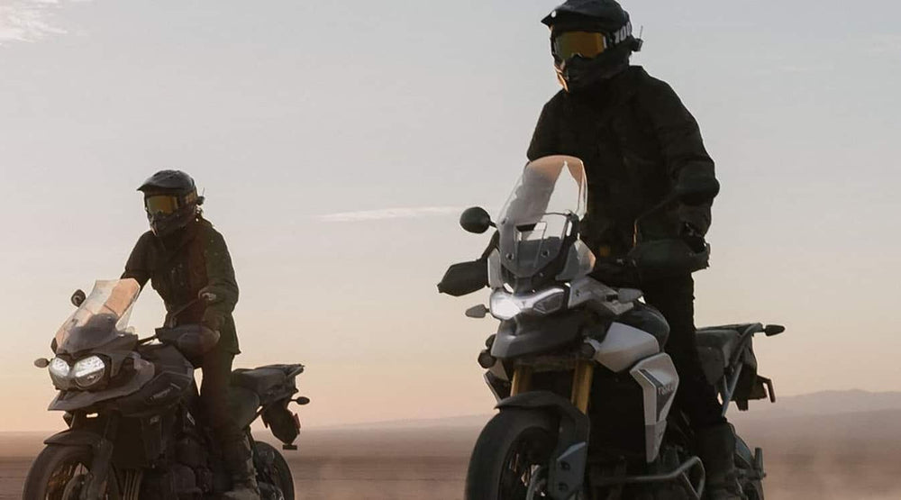 Automatic vs. Manual Motorcycle: Pros and Cons | Cardo Systems