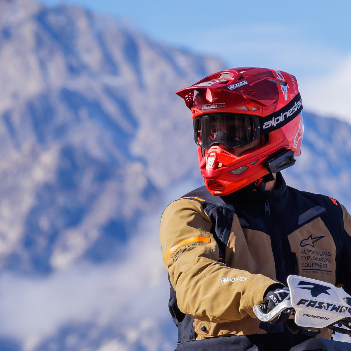 Mise à jour Cardo pour casques et haut-parleurs | Cardo Systems